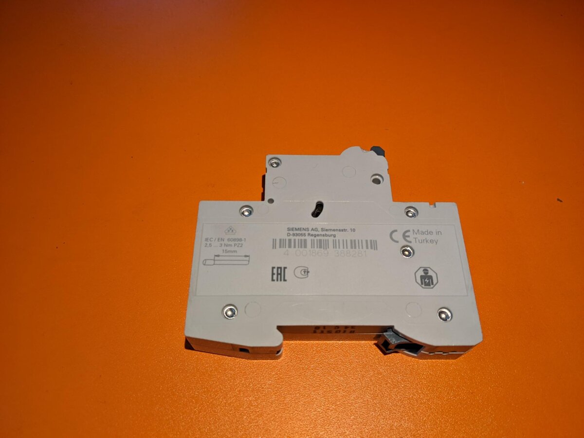 Siemens 5SL6110-6 Leitungsschutzschalter 230/400V 6kA, 1-polig, B, 10 ...