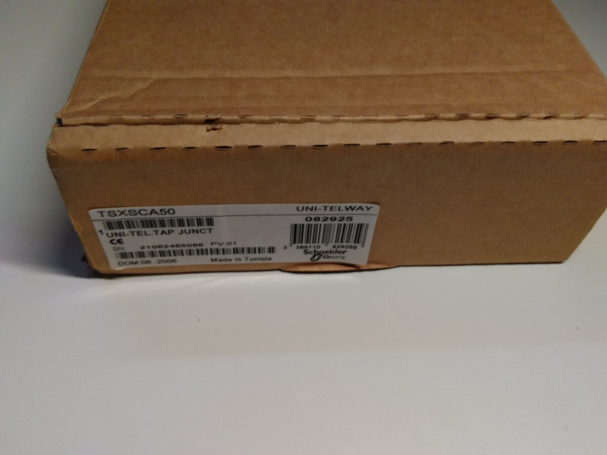 New Schneider Electric TSXSCA50 - without OVP, 39,00