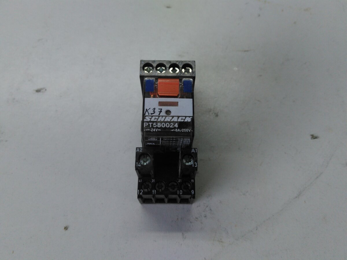 Schrack relay 4 changeover contact PT580024 with socket relay 4PDT 24 ...